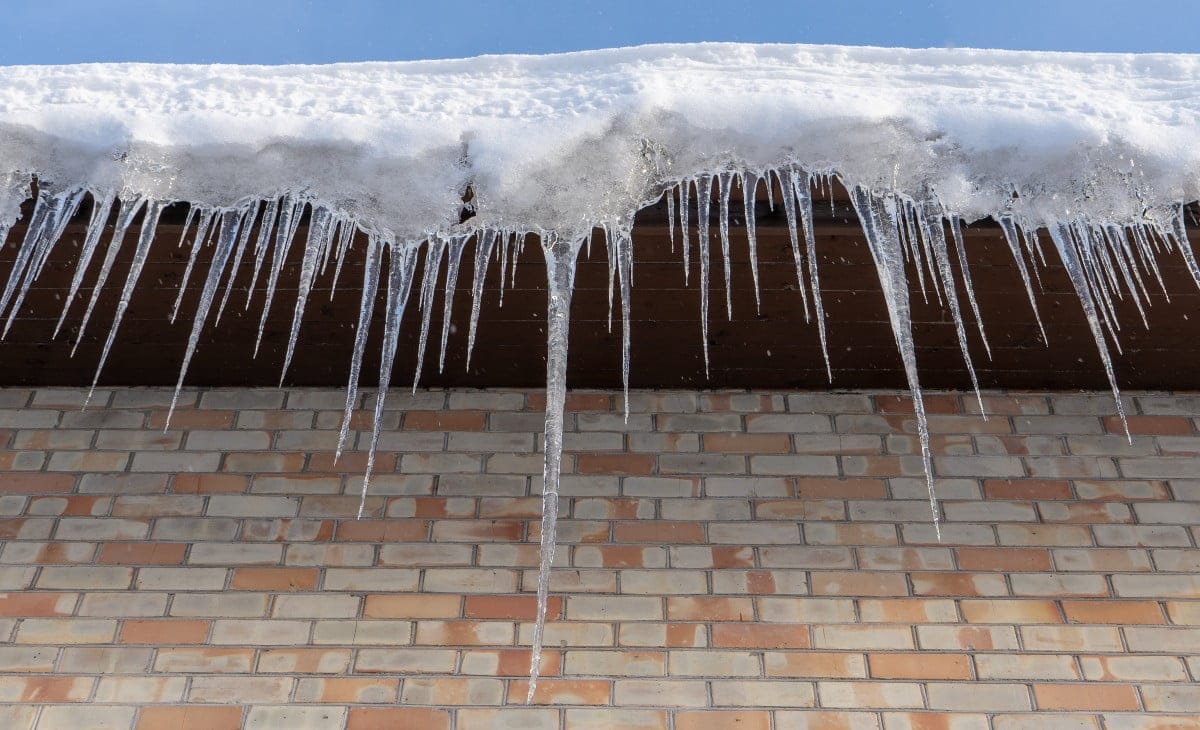 Buffalo Ice Dam: Roofing Repair & Maintenance Solutions | AVA Roofing